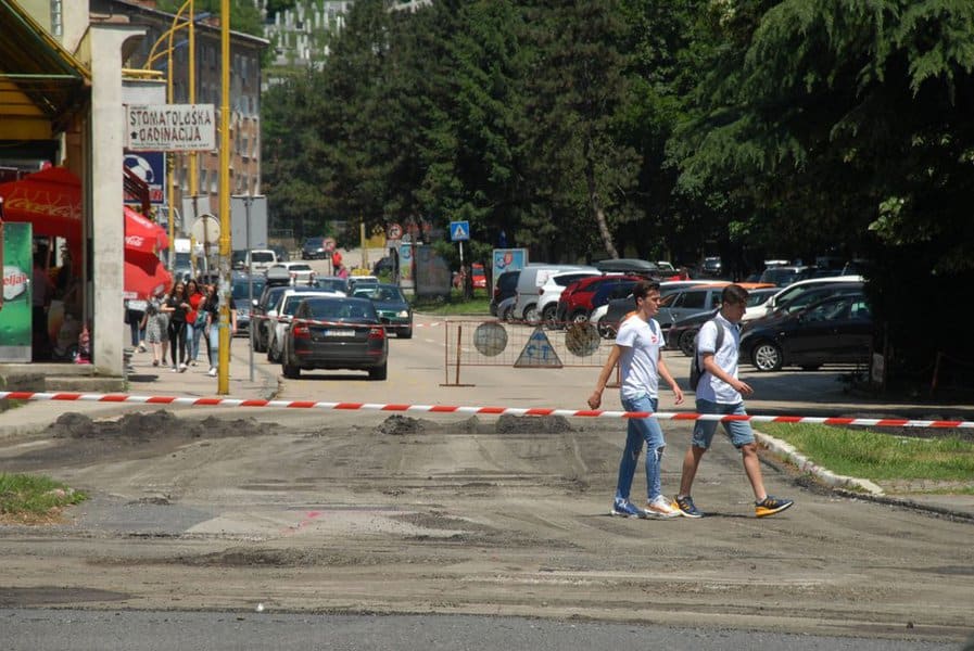 Rekonstrukcija raskrsnice kod Sodaso zgrade u Tuzli (Foto) - Tuzla L!VE