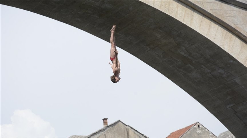 Constantin Popovici i Rhiannan Iffland pobjednici Cliff diving skokova ...