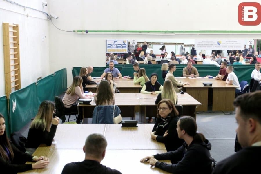 U Glavnom centru za brojanje glasova u Sarajevu ponovno brojanje ...